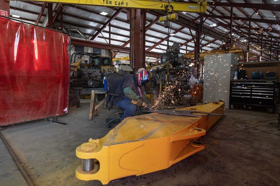 Top Construction Machinery Services: Field & Shop Services