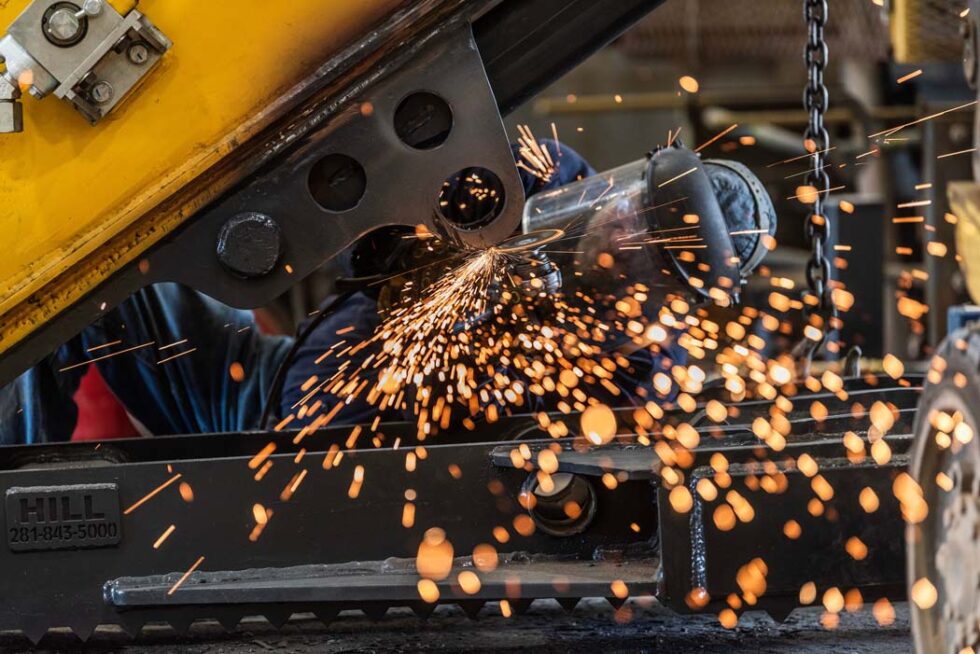 Top Construction Machinery Services: Field & Shop Services